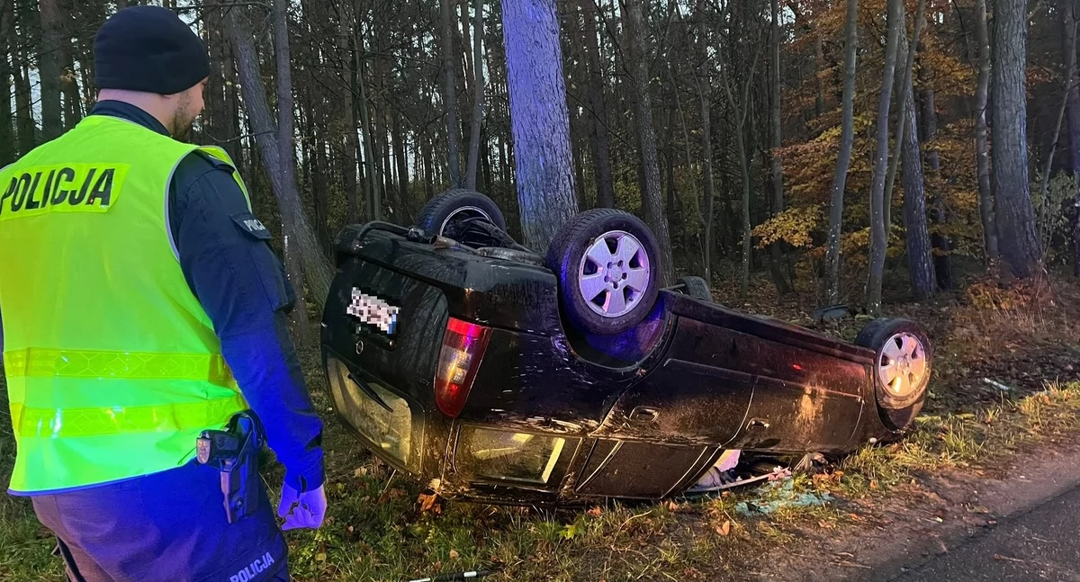 Auto zjechało z drogi i dachowało - za kierownicą pijany 38-latek - wiadomości